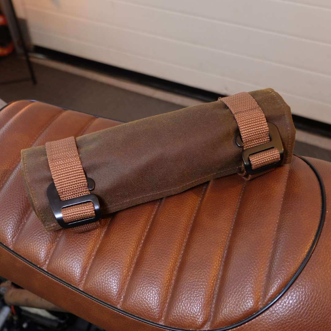 Waxed cotton motorcycle tool roll – Cruisin' Co.